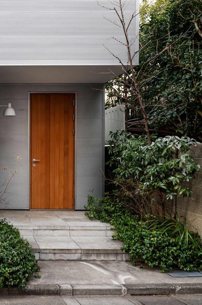 Two-Column Portfolio – Hiroshi