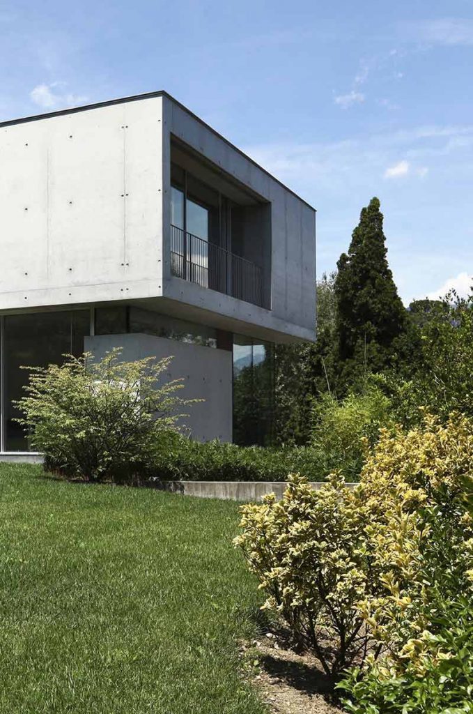 Two-Column Portfolio – Hiroshi